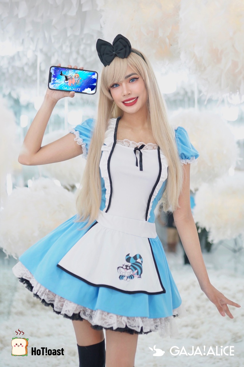 GAJA!Alice with Myrtle Sarrosa